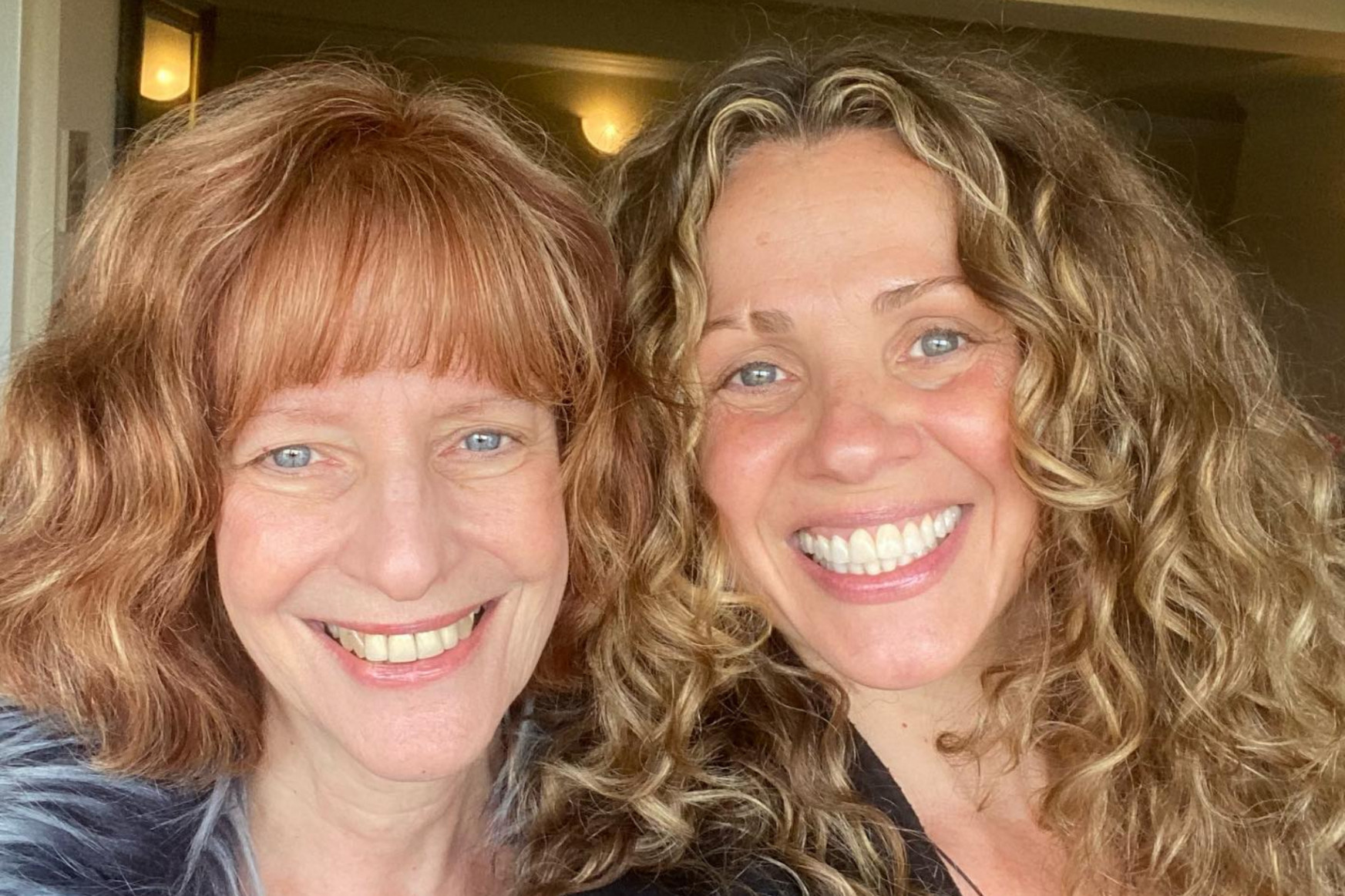 Telex: 19 mit sem sejtő emberről derült ki, hogy féltestvérek ...