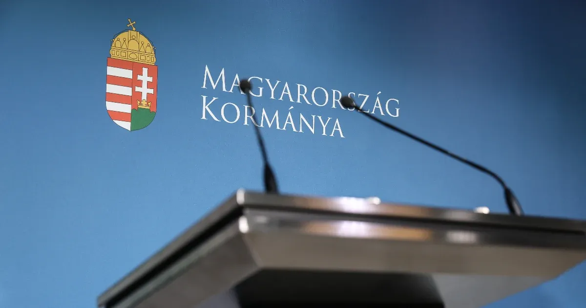 Telex: Visszakozott a kormány: a civil szervezeteknek nem kell ...