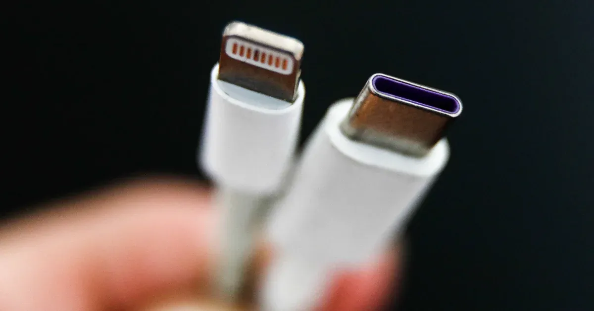 Telex: 2024-től csak USB-C csatlakozós iPhone-t lehet árulni az EU-ban