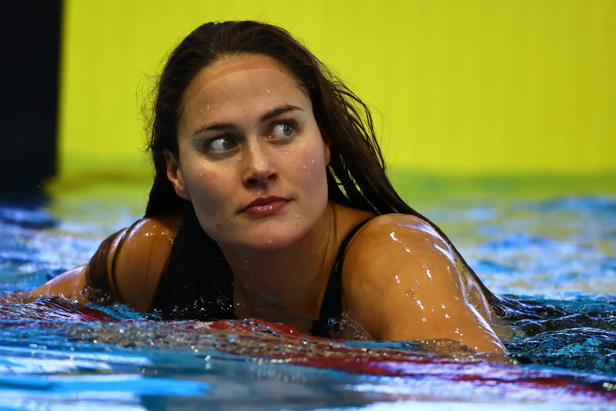 Telex: Molnár Dóra