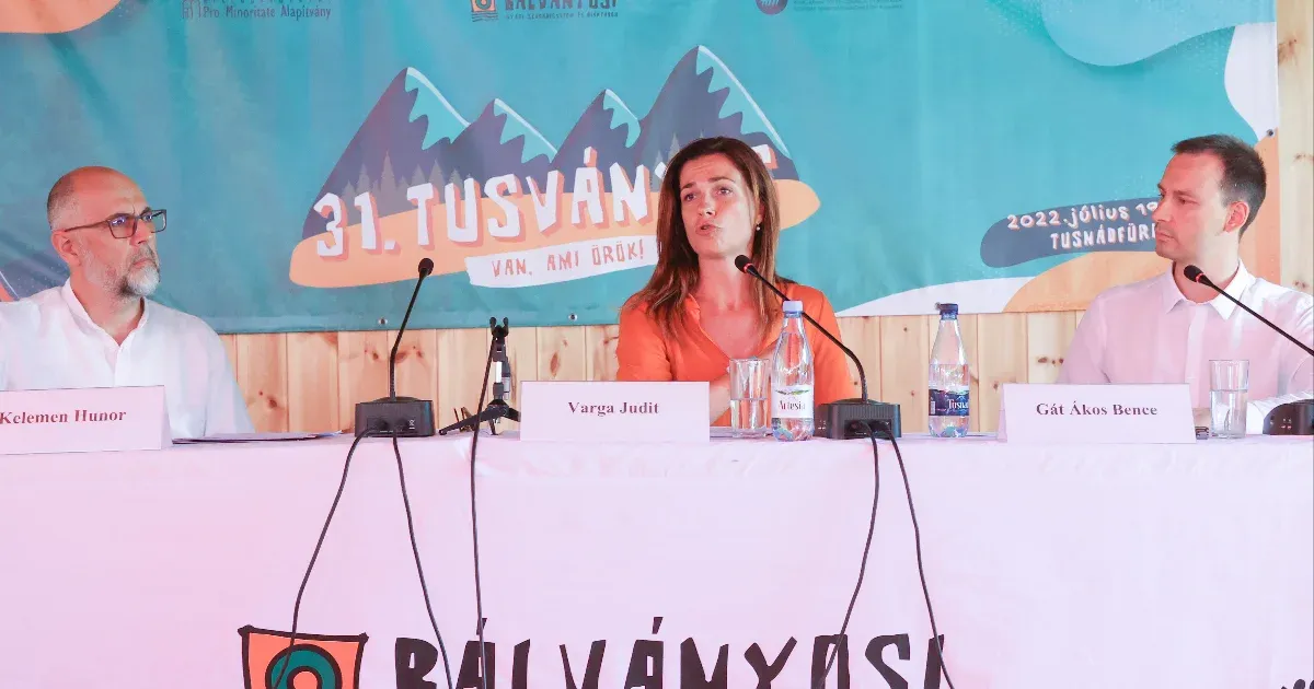 Transtelex: Kelemen Hunor a demográfiai fogyás miatt, Varga Judit pedig ...