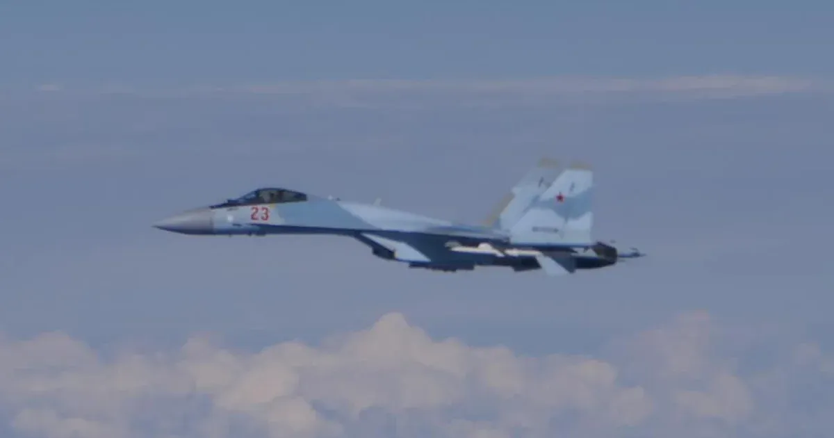 Telex: Riasztották a magyar Gripeneket, orosz vadászgépeket fogtak el a ...