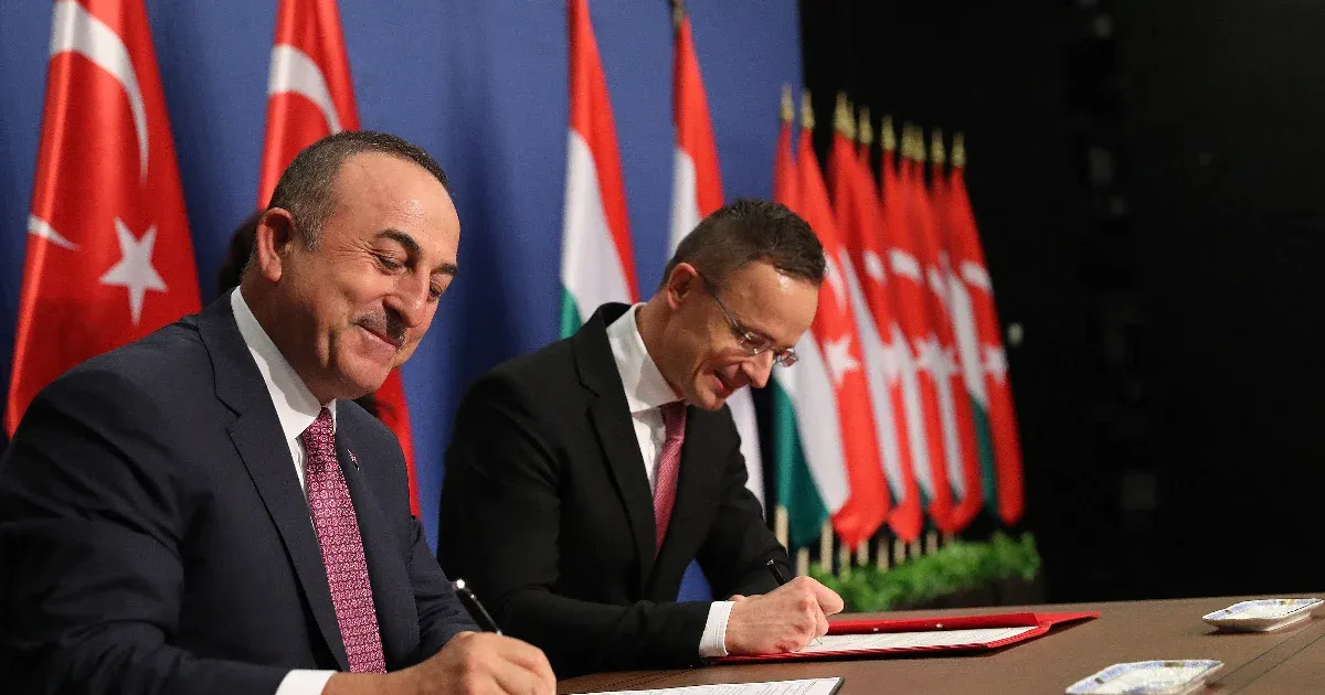 Telex: Hvg.hu: Törökországból rendel útleveleket az állam, pedig magyar ...