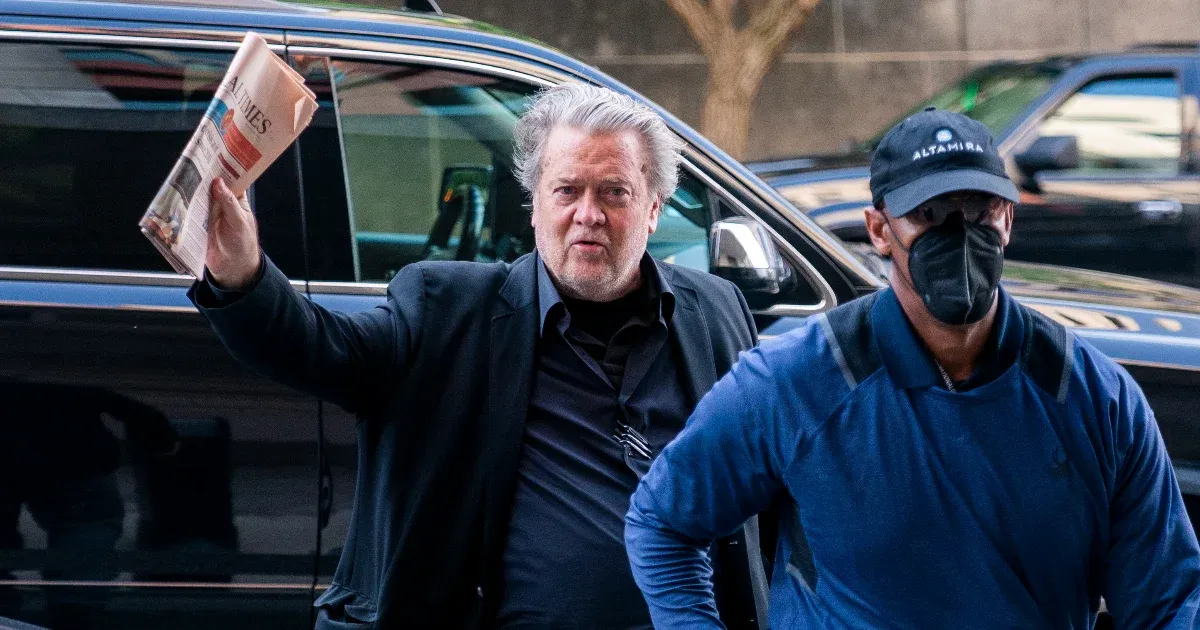 Telex: Ártatlannak vallotta magát Trump korábbi főtanácsadója, Steve Bannon