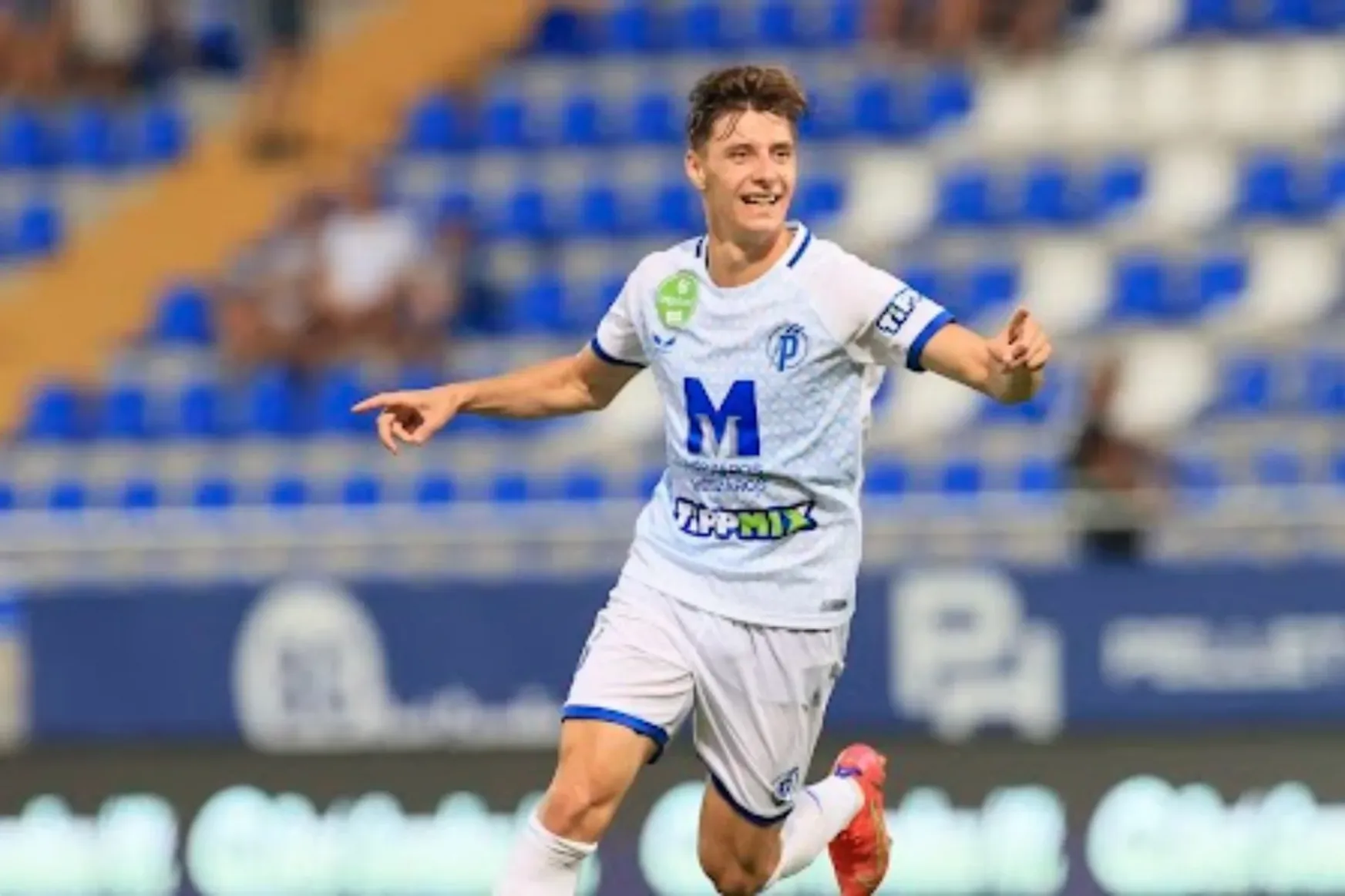 Telex: Elfogadta a román válogatott meghívóját a Felcsút csángó ...