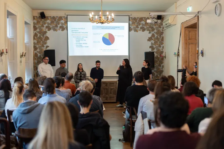 Telex: Rengeteg kárpátaljai roma menekült gyerek maradhat ki a ...