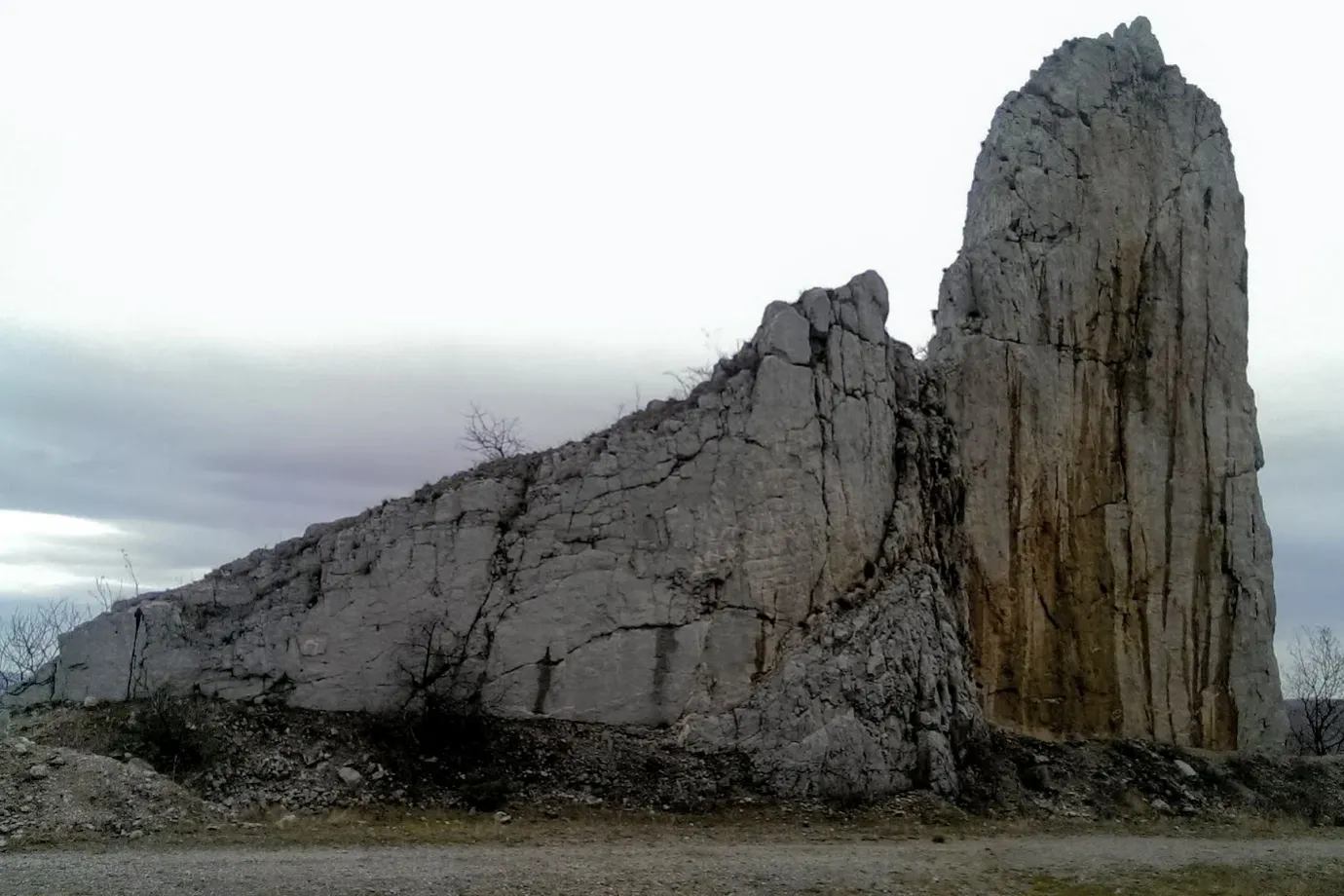 Telex: Bél-kő, a posztapokaliptikus magyar sziklaparadicsom