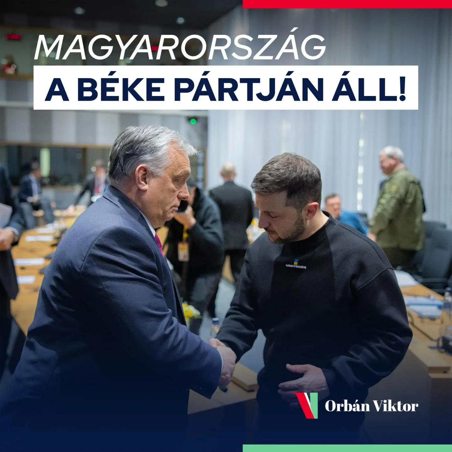 Telex: Orbán kicsit másképp mutatta meg a Zelenszkij-kézfogást, mint a ...