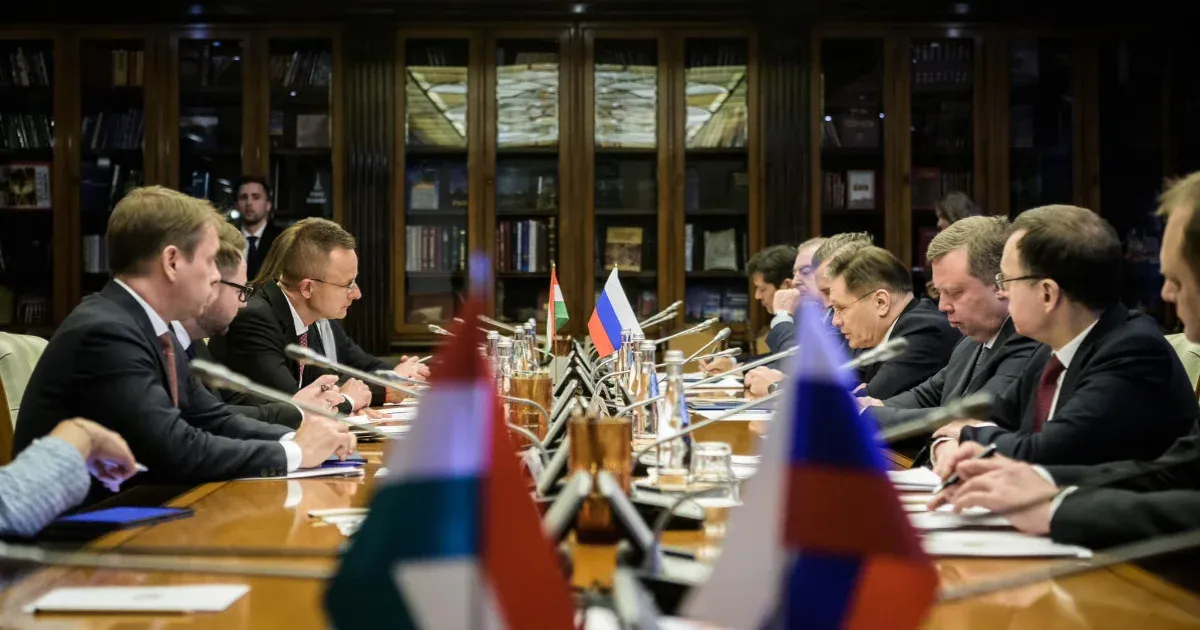 Telex: Destination: Москва–the Hungarian Foreign Minister visited ...