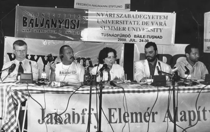 Transtelex: Smaranda Enache: Úgy látom, Orbán Viktor készül a kilépésre ...