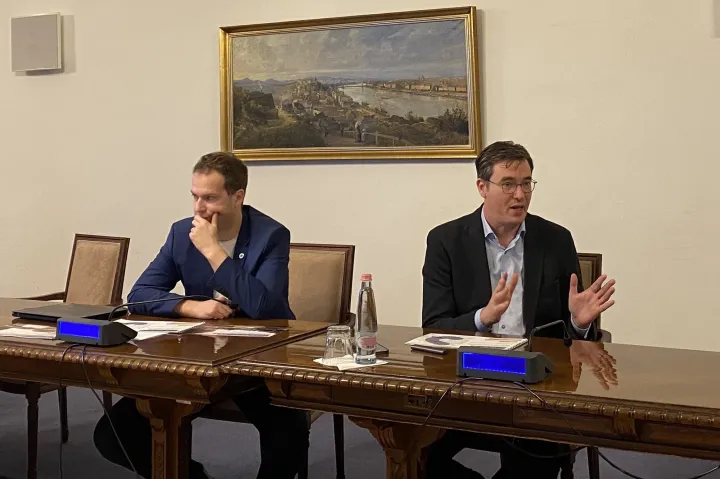 Telex: Nem mini, nem maxi, nem Dubaj: bemutatta a főváros, hogy ők mit ...