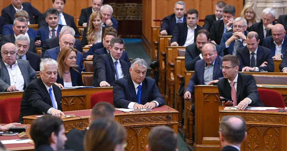 Telex: Orbán Viktor alkotmánymódosítása: populista, felesleges, az ...