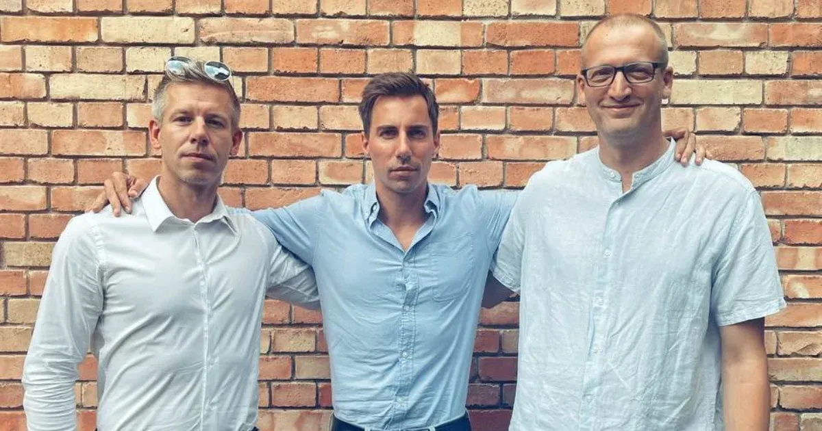 Telex: Magyar Pétert választották a Tisza Párt elnökévé, Radnai Márk és ...