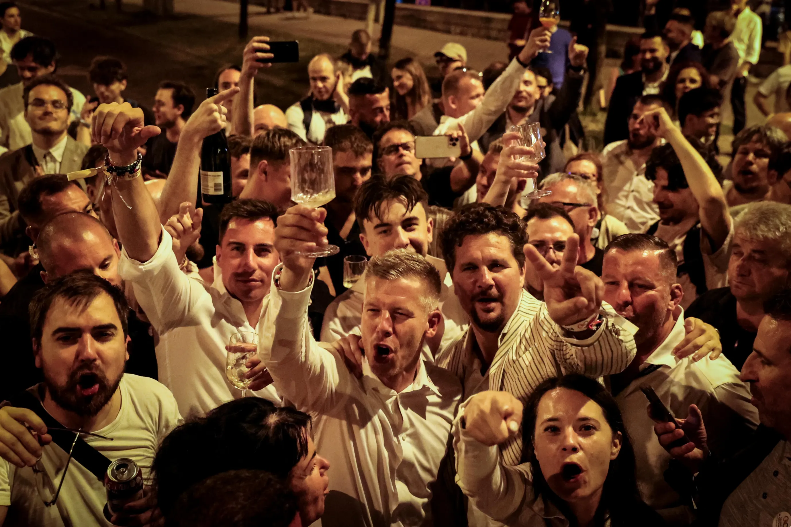 Telex: Lobbanékony természetű rendező + hazafi – ki az a Radnai Márk ...