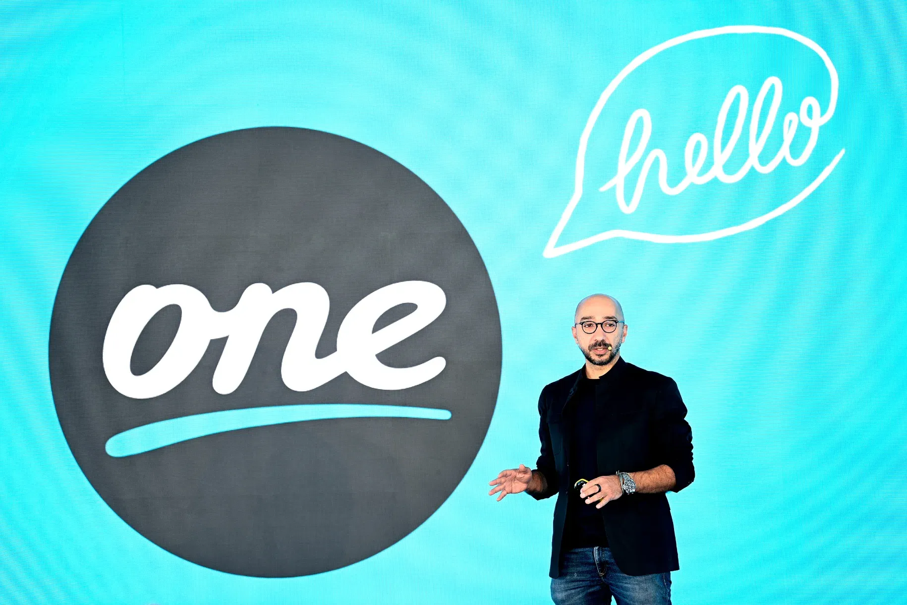 Telex: Nevet vált a Vodafone és a Digi, One Magyarország néven futnak ...