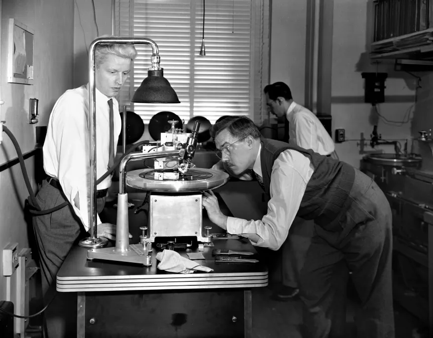 Telex: Magyar találmány volt az autóba szerelt lemezjátszó, de nagyot ...