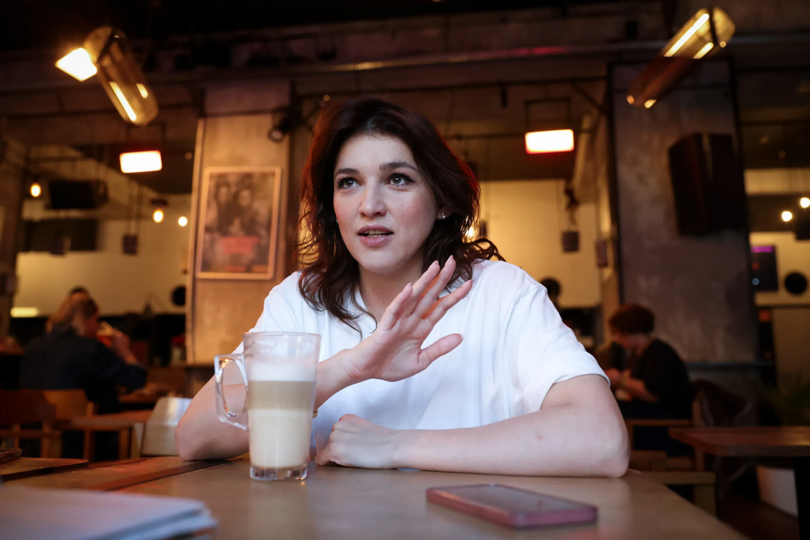 Telex: Trill Beatrix: Mindenki azzal jön, hogy ezzel én is támogatom a ...