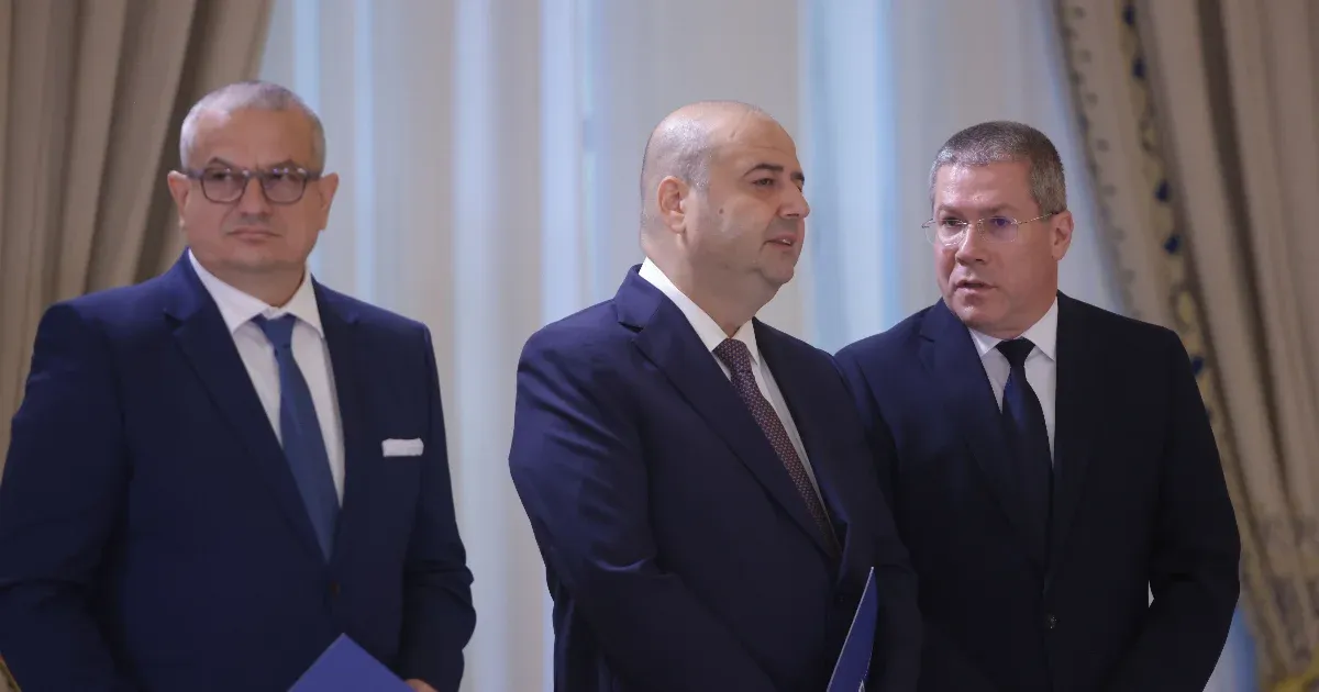 Transtelex: Asztalos Csaba, Mihai Busuioc és Dacian Cosmin Dragoș ...