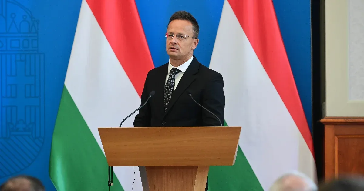 Telex: Szijjártó Majkáról: Soha nem piszkítanék oda, ahonnan segítséget ...