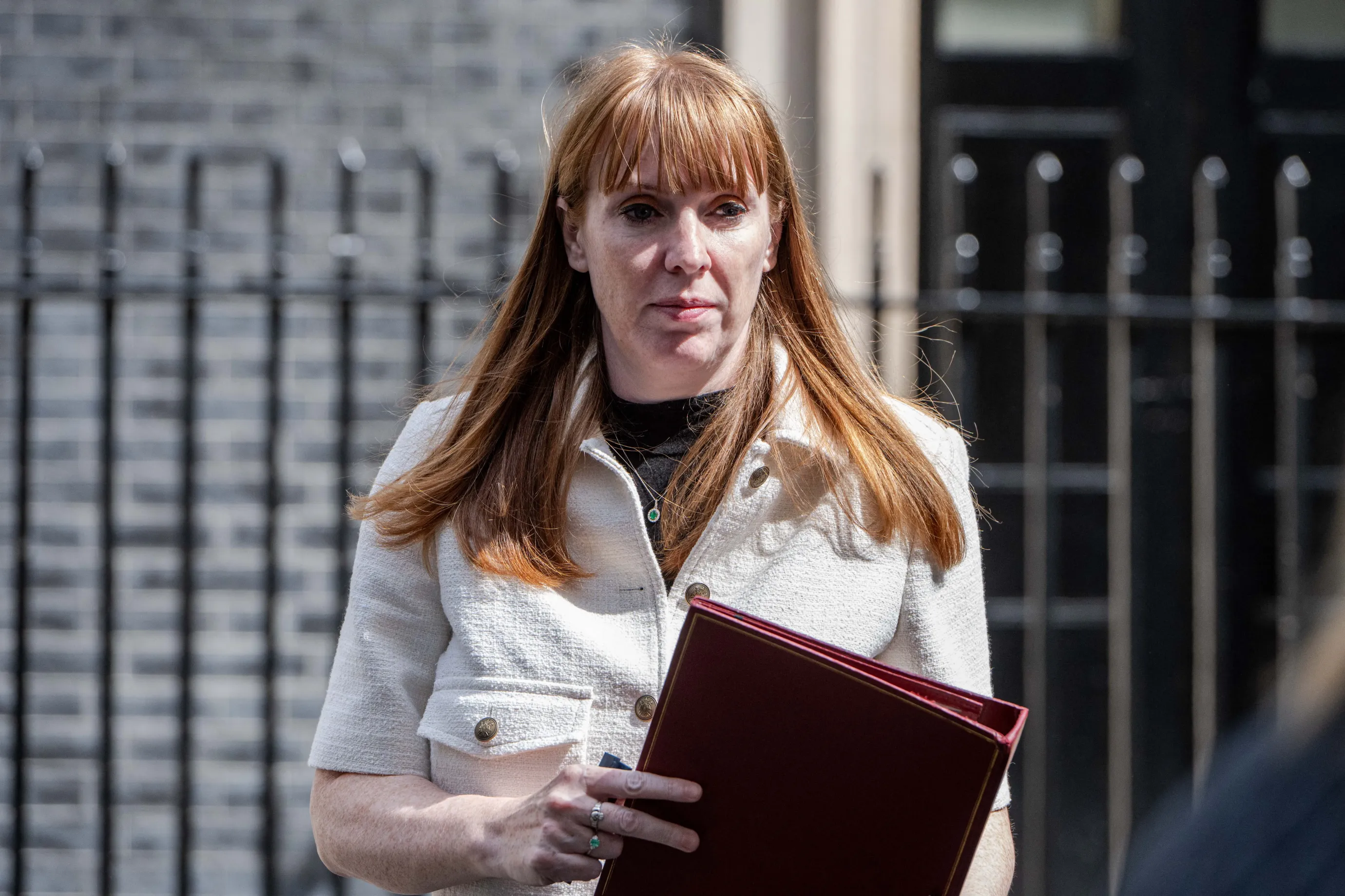 Telex: Lemondott Angela Rayner brit miniszterelnök-helyettes, miután ...