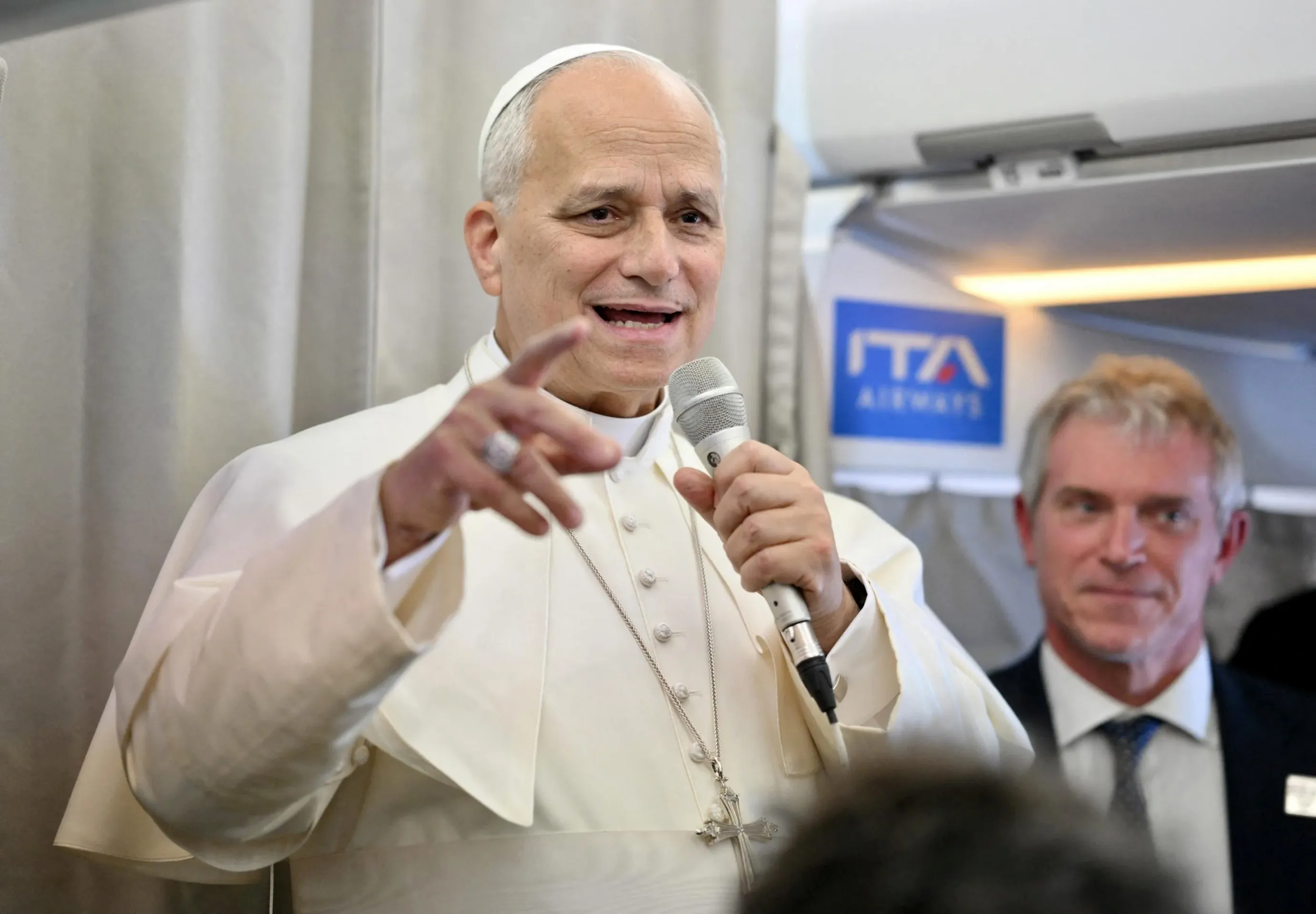Telex: XIV. Leó pápa felszólította Trumpot, hogy ne próbálják meg ...