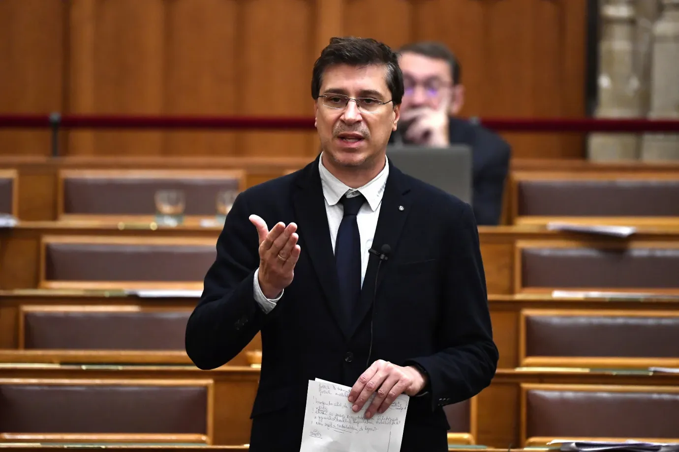 Telex: A Jobbik frakcióvezetője, Lukács László György is visszalépett a ...
