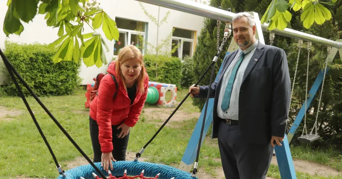 Telex: A Momentum felfüggeszti az óbudai korrupciós ügyben érintett két ...