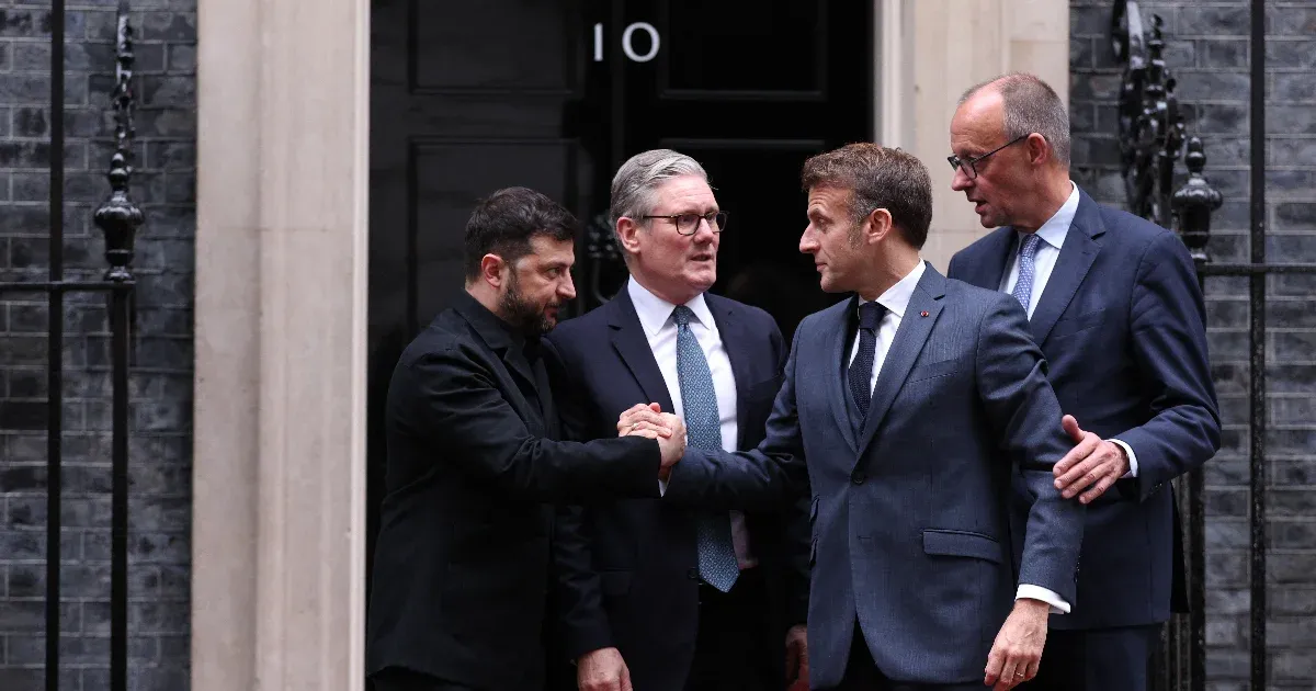 Telex: Zelenszkij Londonban tárgyal a brit kormányfővel, a francia ...