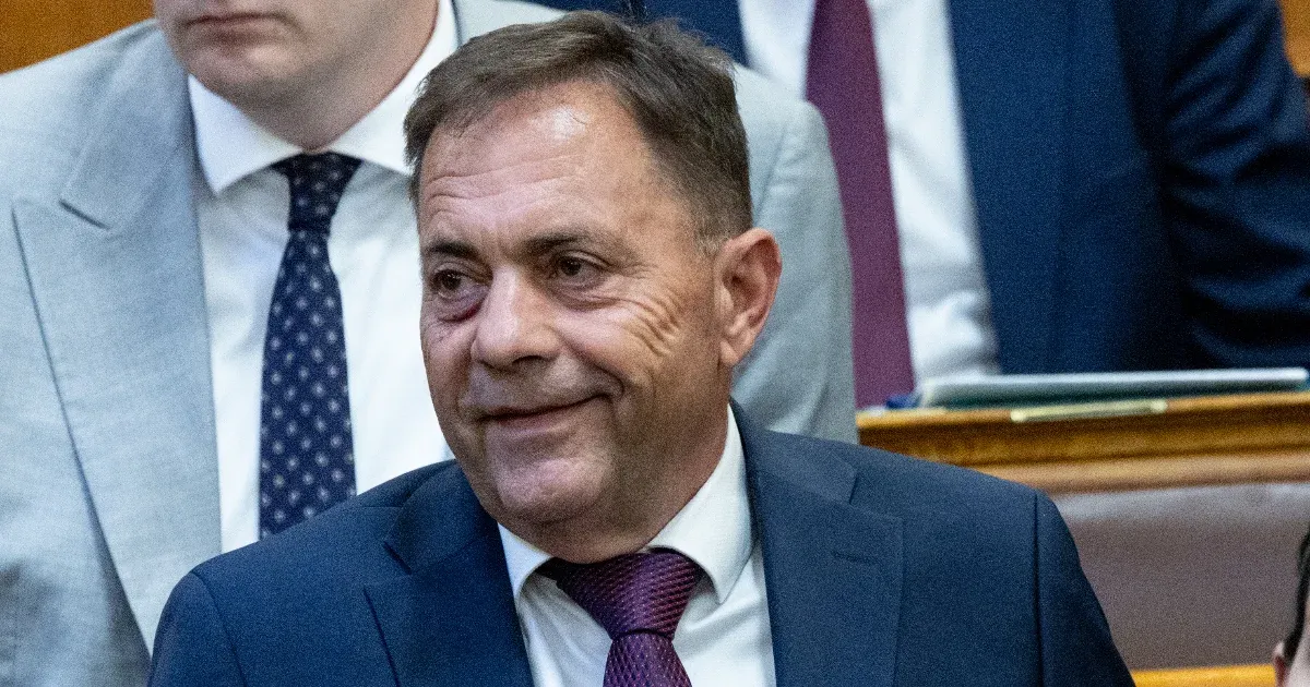 Telex: Pócs János az egész dinnyetermését felajánlja a Tisza-kormánynak ...
